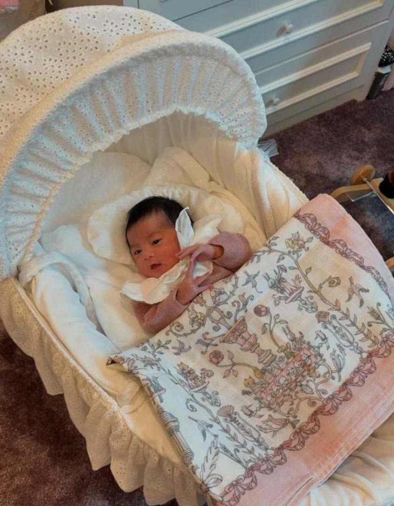 ‘Muka daddy, mata mummy’ – Intan Najuwa dedah wajah Imane Lunara ...
