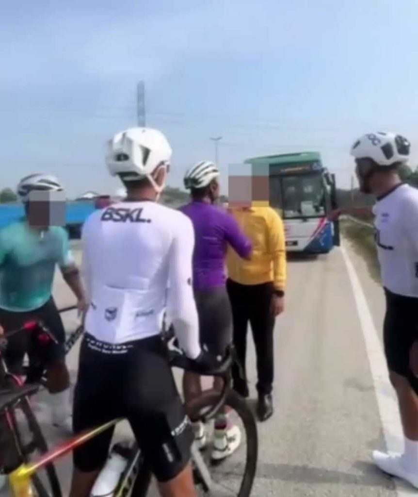 “Bas Vs. Basikal” di Jalan Bestari: Apa Sebenarnya Terjadi & Mengapa ...